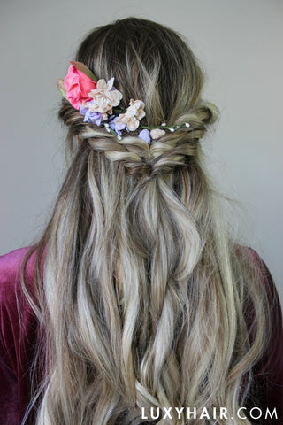 Easy & Quick Hairstyle With Flowers (Perfect For Spring & Summer)
